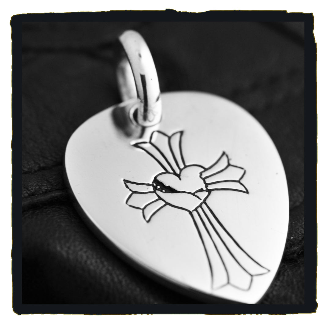 necklace & pendant – deep anger